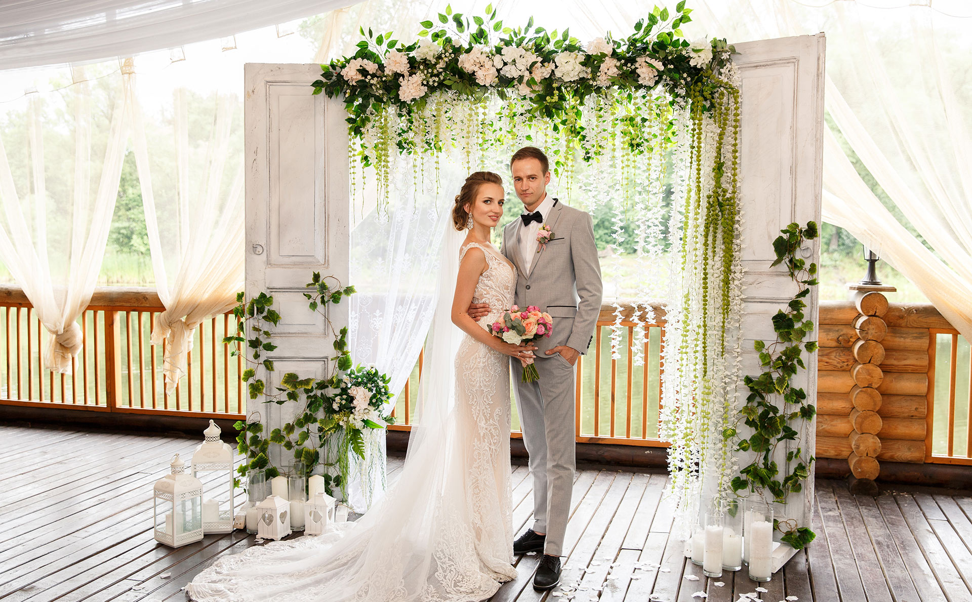 How to choose a perfect wedding arch - Dare to Dream